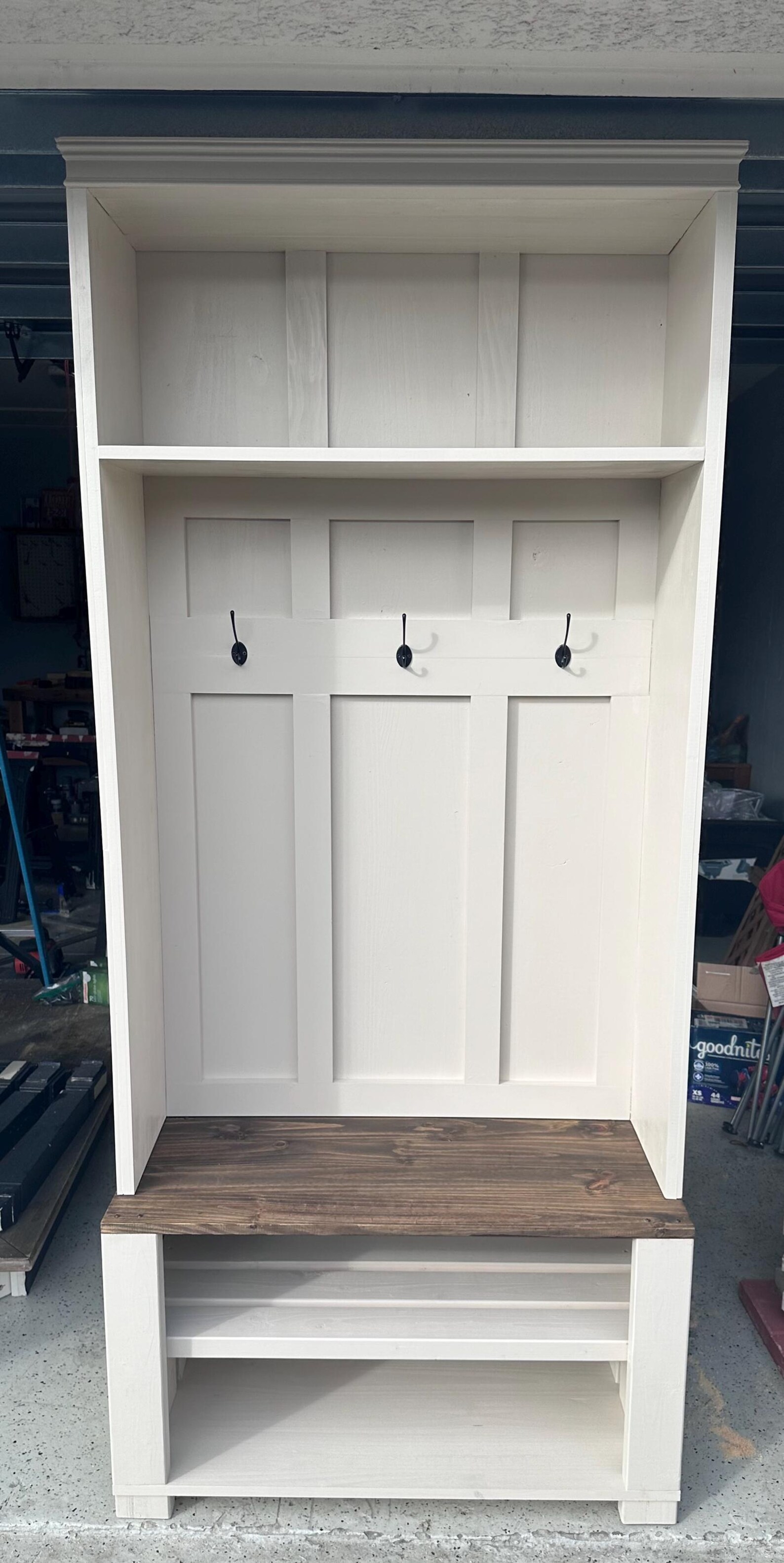 Custom Entryway Farmhouse Hall Tree - Etsy