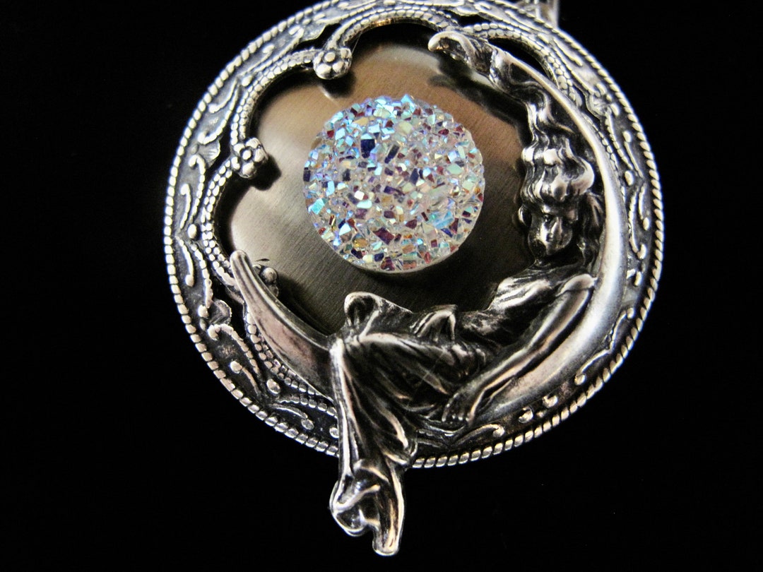 Moon Goddess Locket With a 12mm White Druzy. Victorian Moon Locket ...