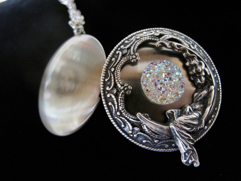 Moon Goddess Locket With a 12mm White Druzy. Victorian Moon | Etsy