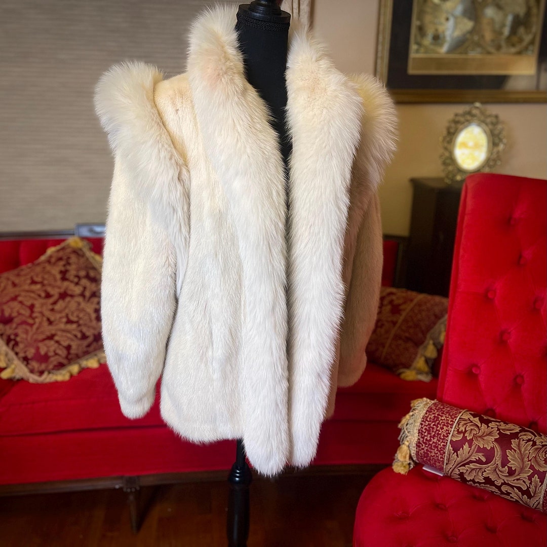 Show Stopper Genuine Ivory Mink Fur & Fox Fur Trim Transformer Vest ...