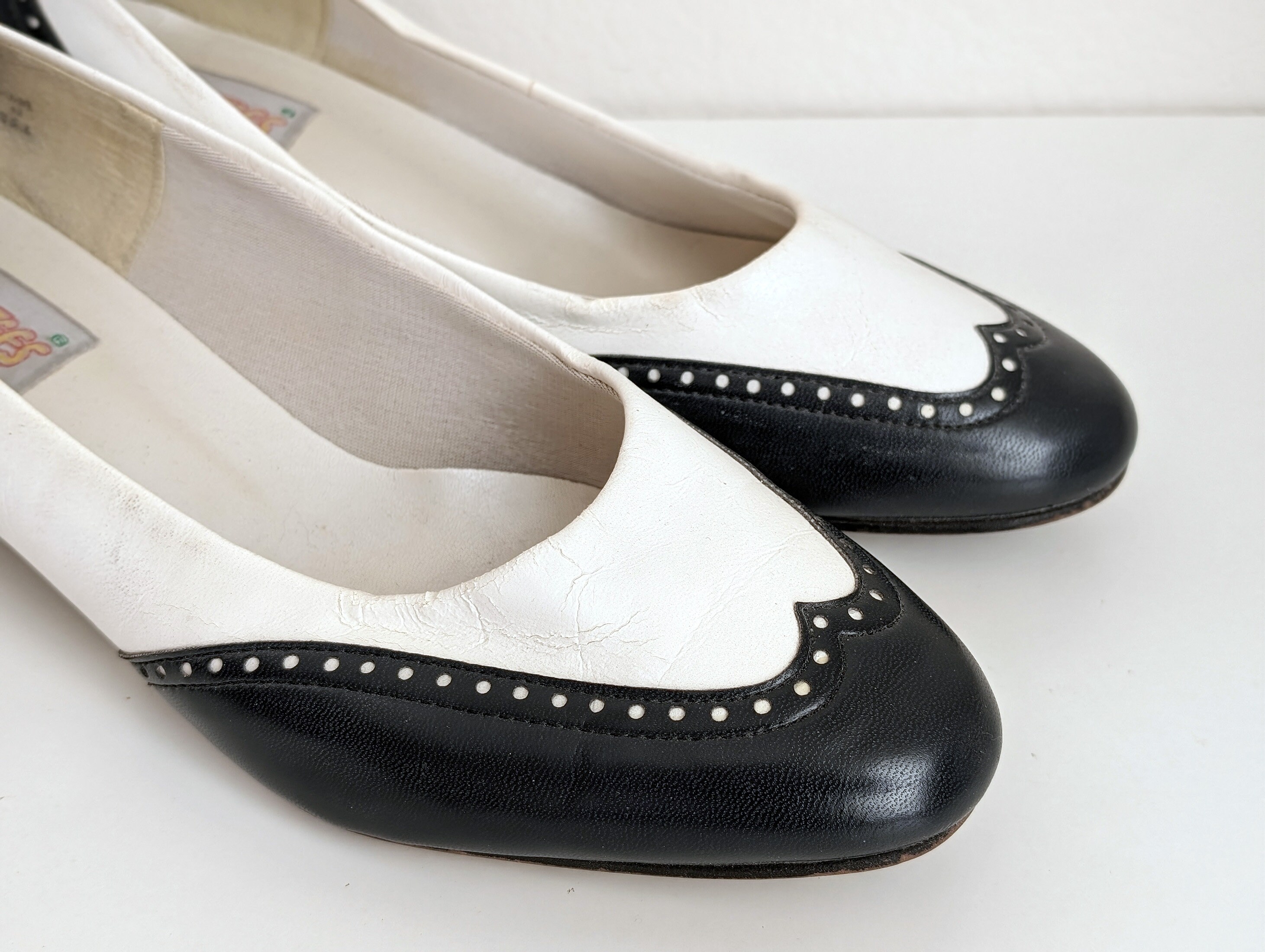 Vintage 80s Black and White Spectator Pumps, Two Tone Kitten Heels ...