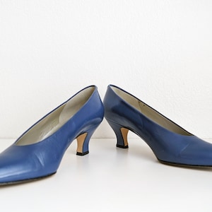Blue Vintage Pumps, 80s Liz Claiborne Solid Pumps, Dark Blue Kitten ...
