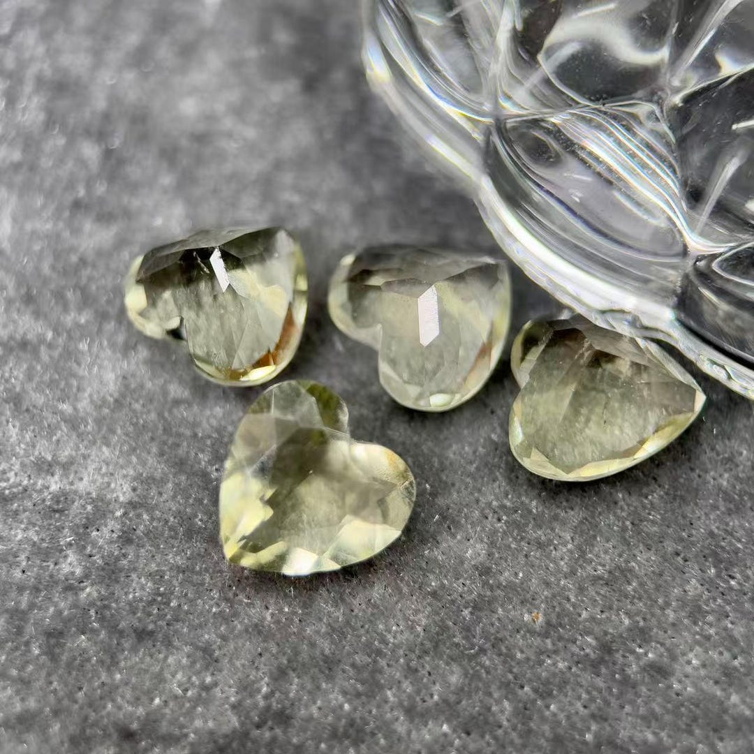 Libyan Desert Glass Gemstone • Natural Desert Tektite • Yellow Impact ...