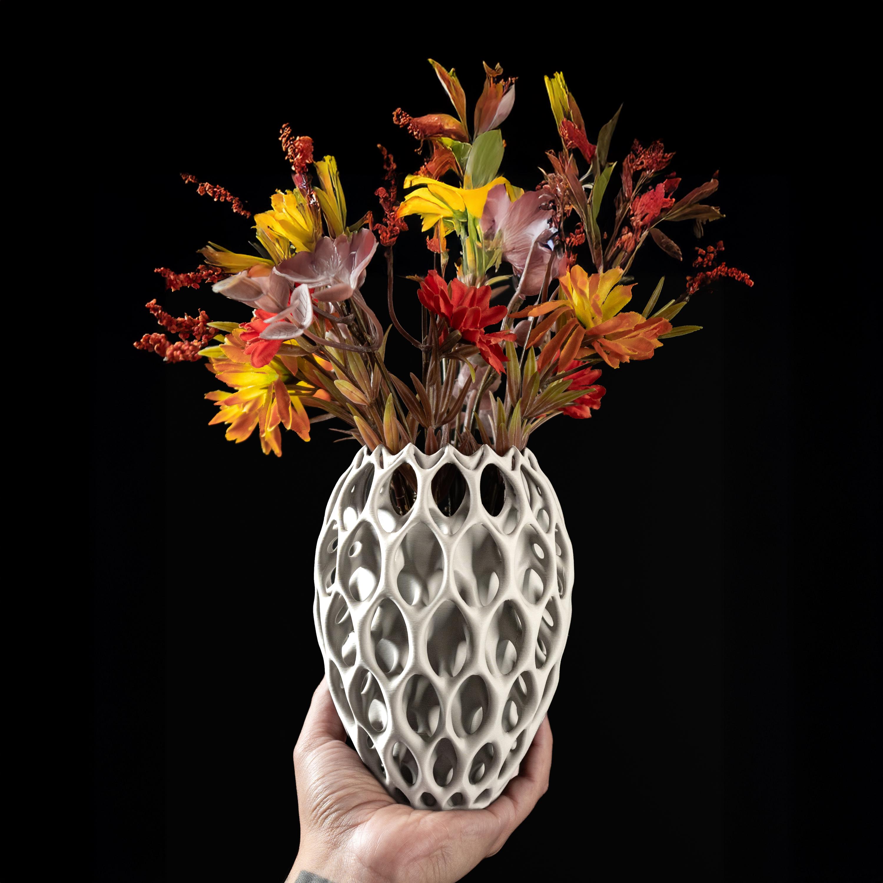 Invader Sculptural Openwork Vase, Futuristic Geometric Decor for Dried ...