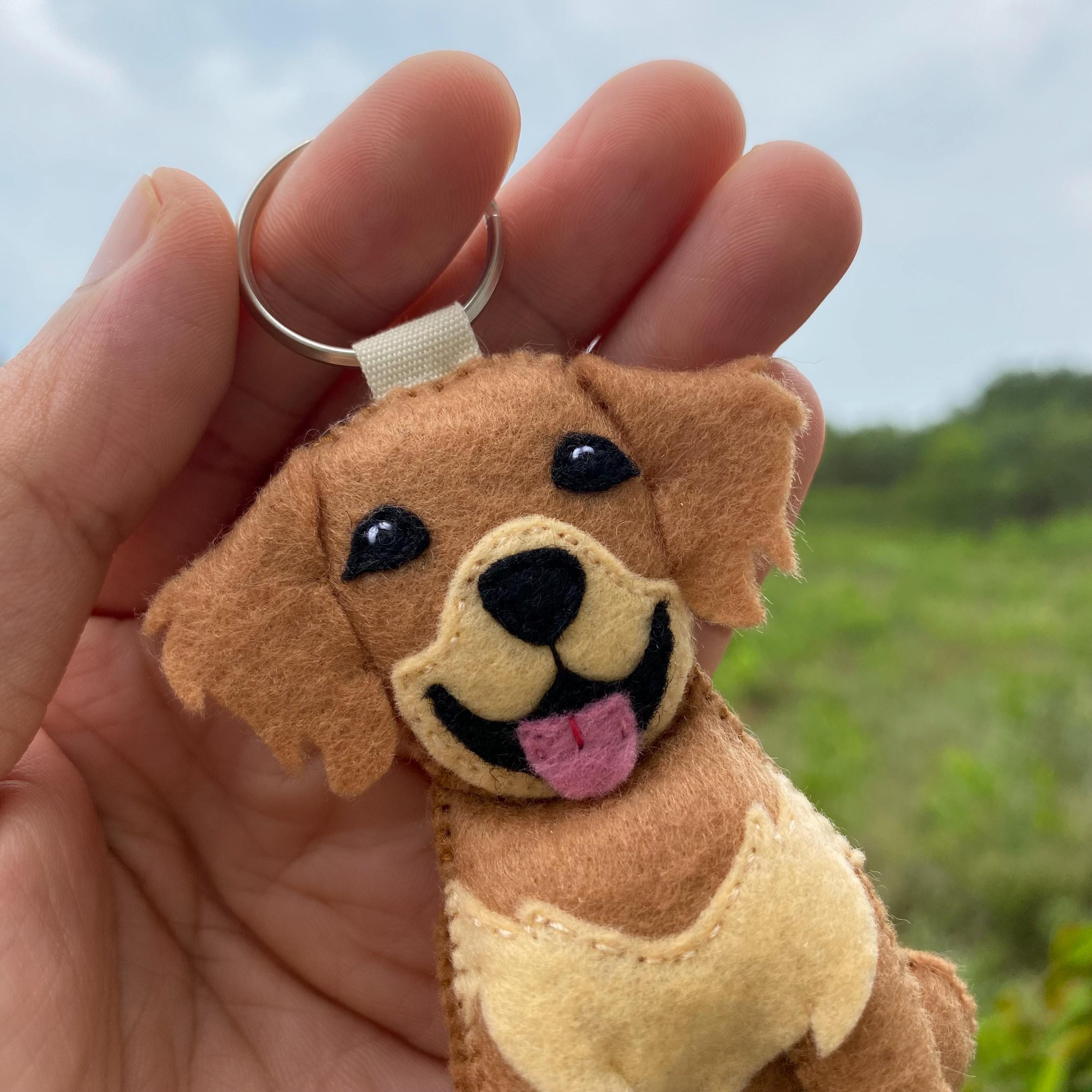 Handmade Felt Golden Retriever Keychain, Wool Felt Golden Retriever ...