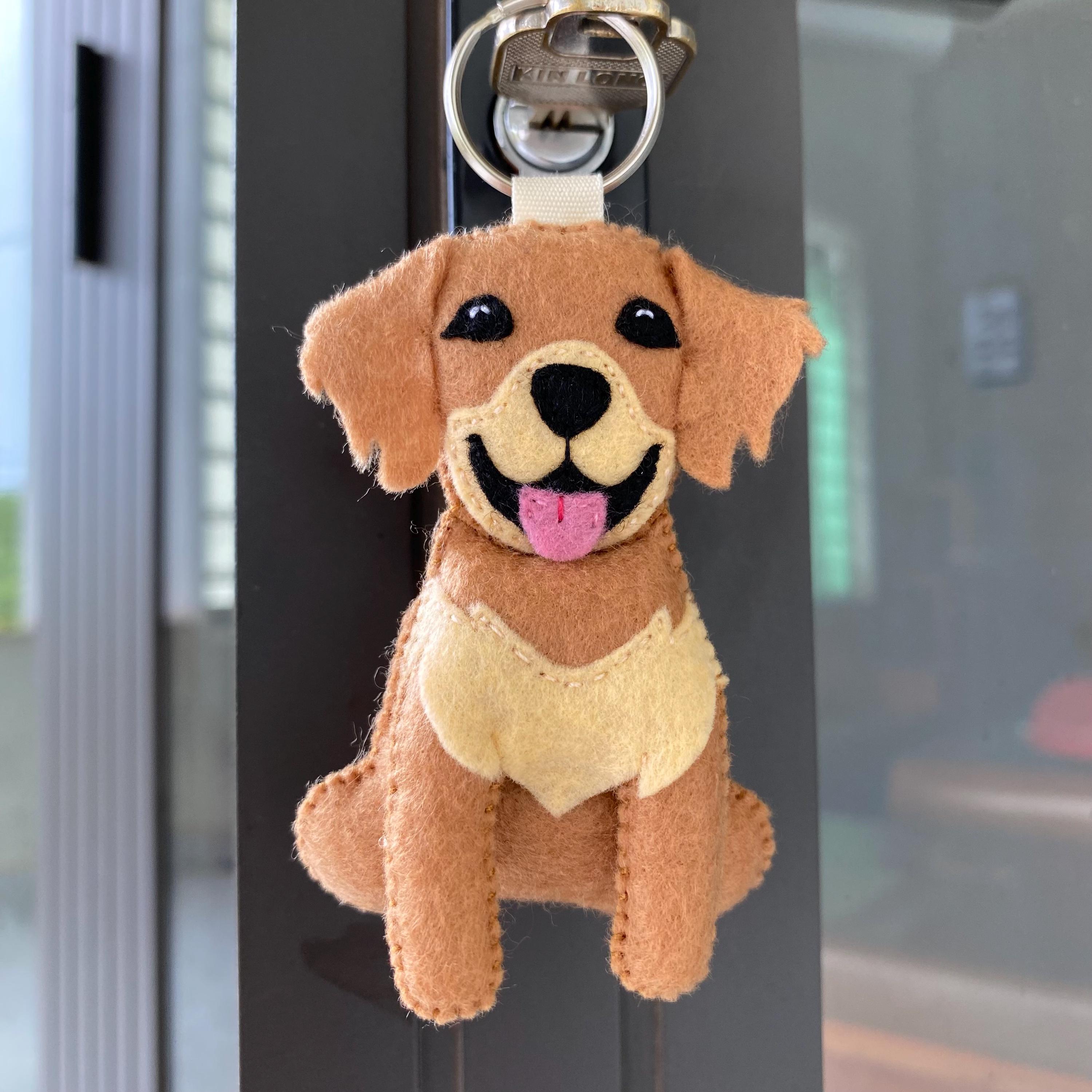 Handmade Felt Golden Retriever Keychain, Wool Felt Golden Retriever ...