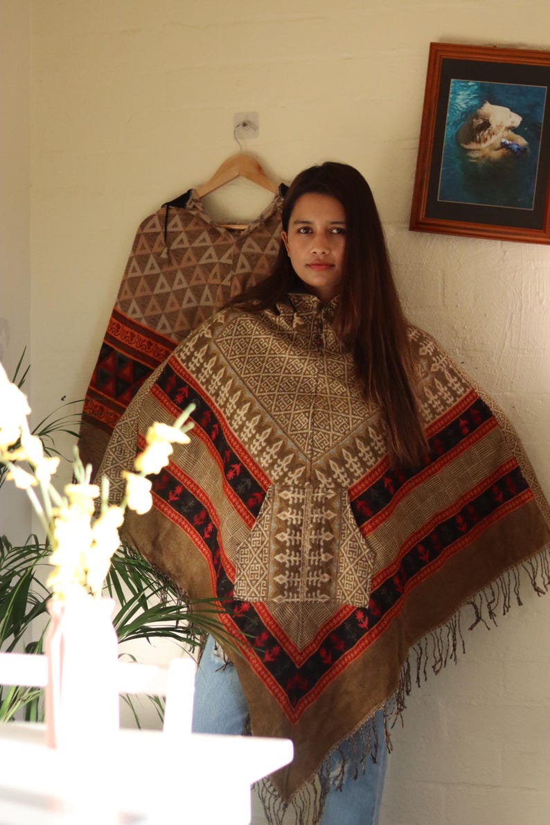 Hooded Poncho Bohemian Style Himalayan Yak's Wool Blended Handwoven ...