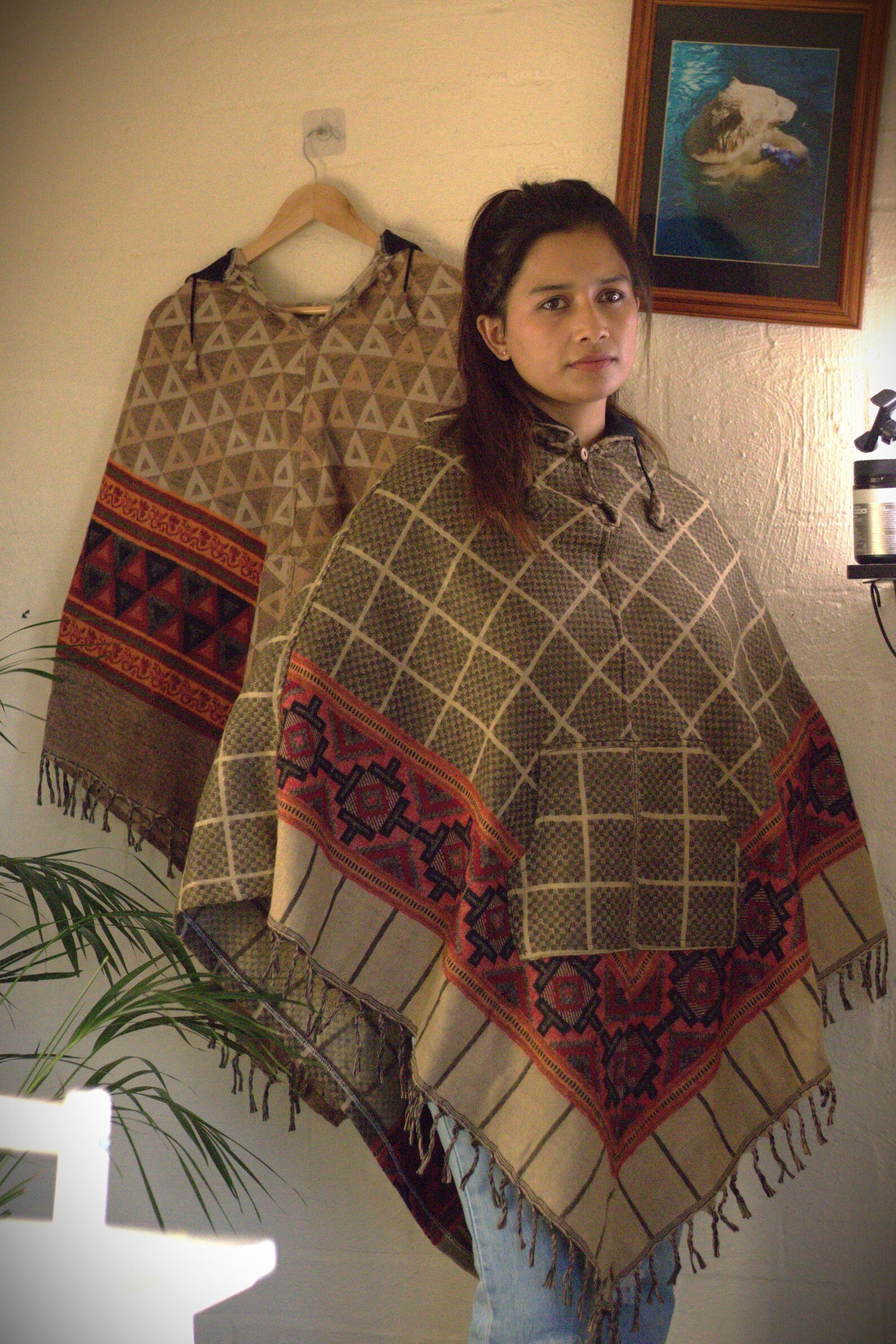 Hooded Poncho Bohemian Style Himalayan Yak's Wool Blended Handwoven ...