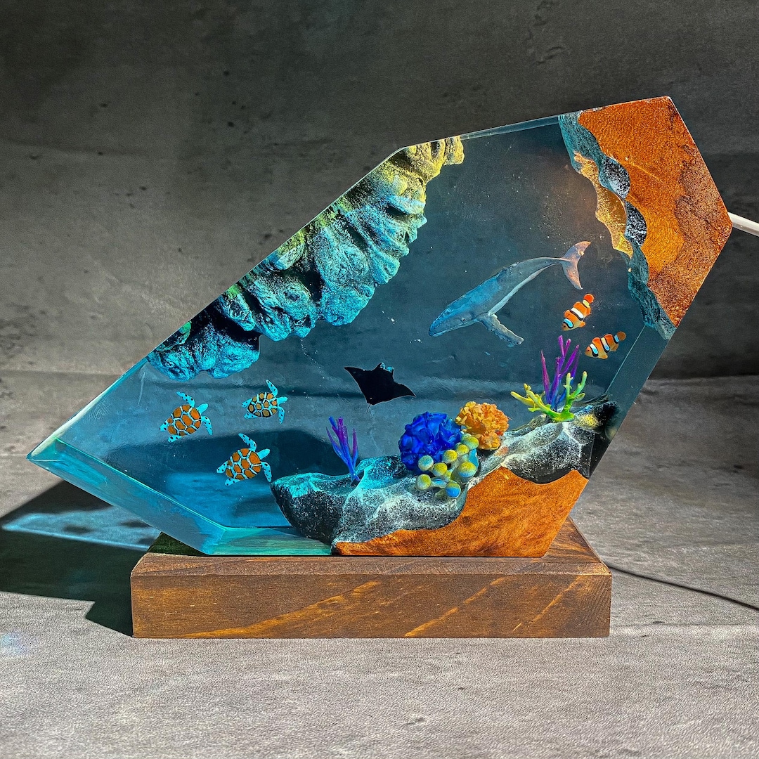 Ocean Resin Lamp With Whale, Sea Turtles & Coral Reef – Handmade Epoxy ...