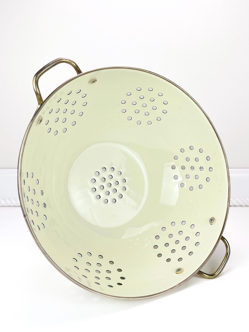 Vintage Country Cottage Enamel “kensington Garden” Pedestal Colander ...