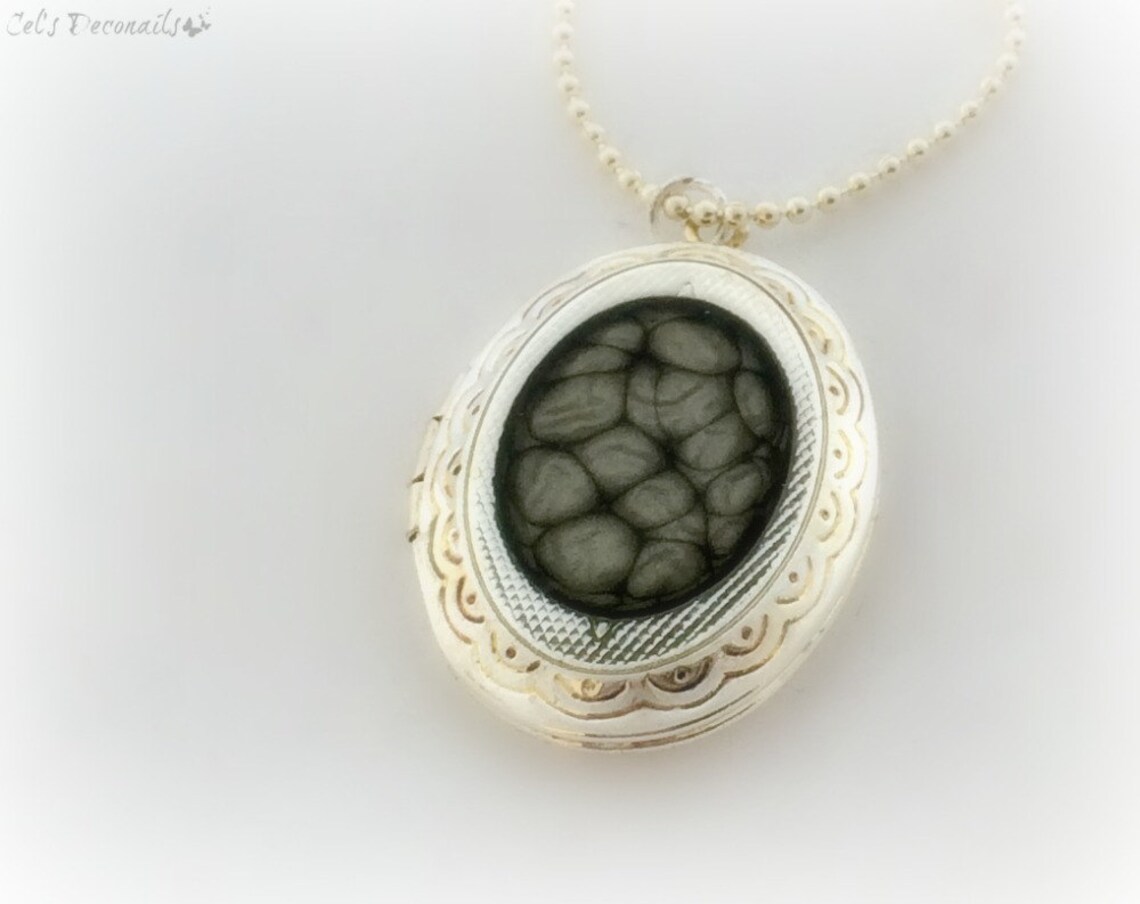 Black Honeycomb Victorian Gothic Locket Steampunk Locket - Etsy