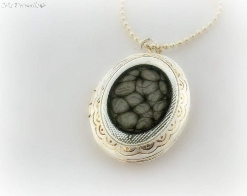 Black Honeycomb Victorian Gothic Locket Steampunk Locket - Etsy