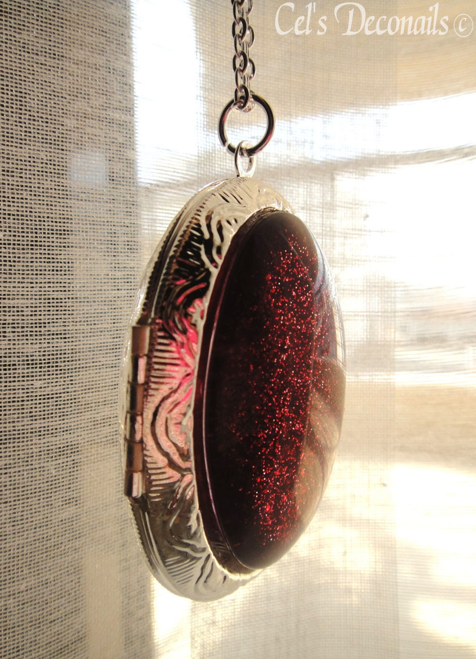Red Glitter Locket, Vampire Necklace, Gothic Jewelry - Etsy