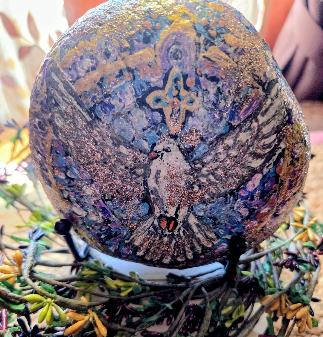 Hand Painted Rock Dove With Small Stand, Doves, Dove Design - Etsy