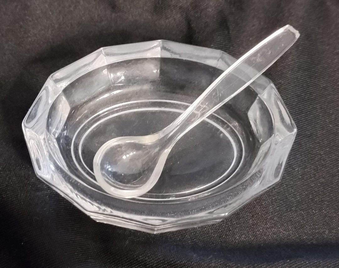Vintage Thick Glass Oval Individual Open Salt Cellar W/spoon - Etsy