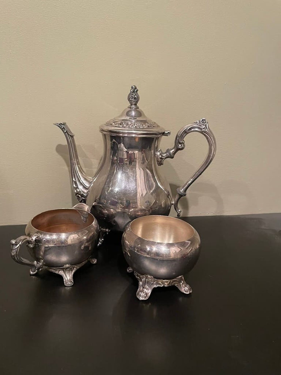 Vtg WM Rogers Silverplate International Silver Victorian Rose Pitcher ...