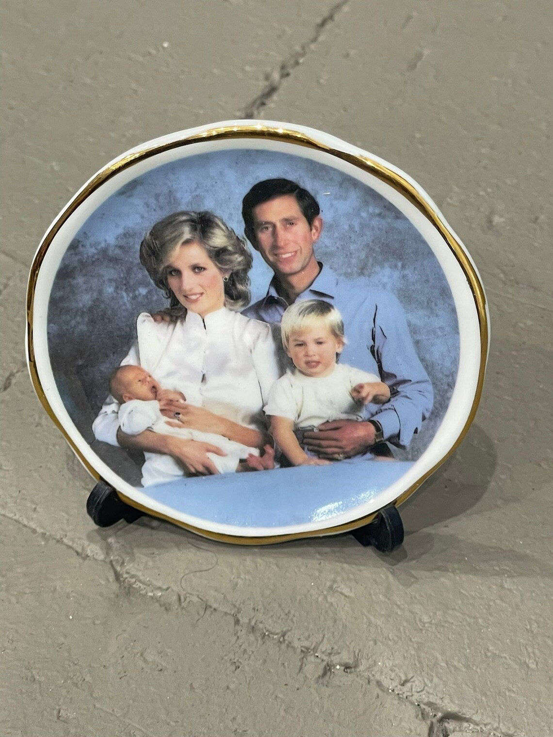 Royal Family Prince Charles Princess of Wales Diana Finsbury Family ...