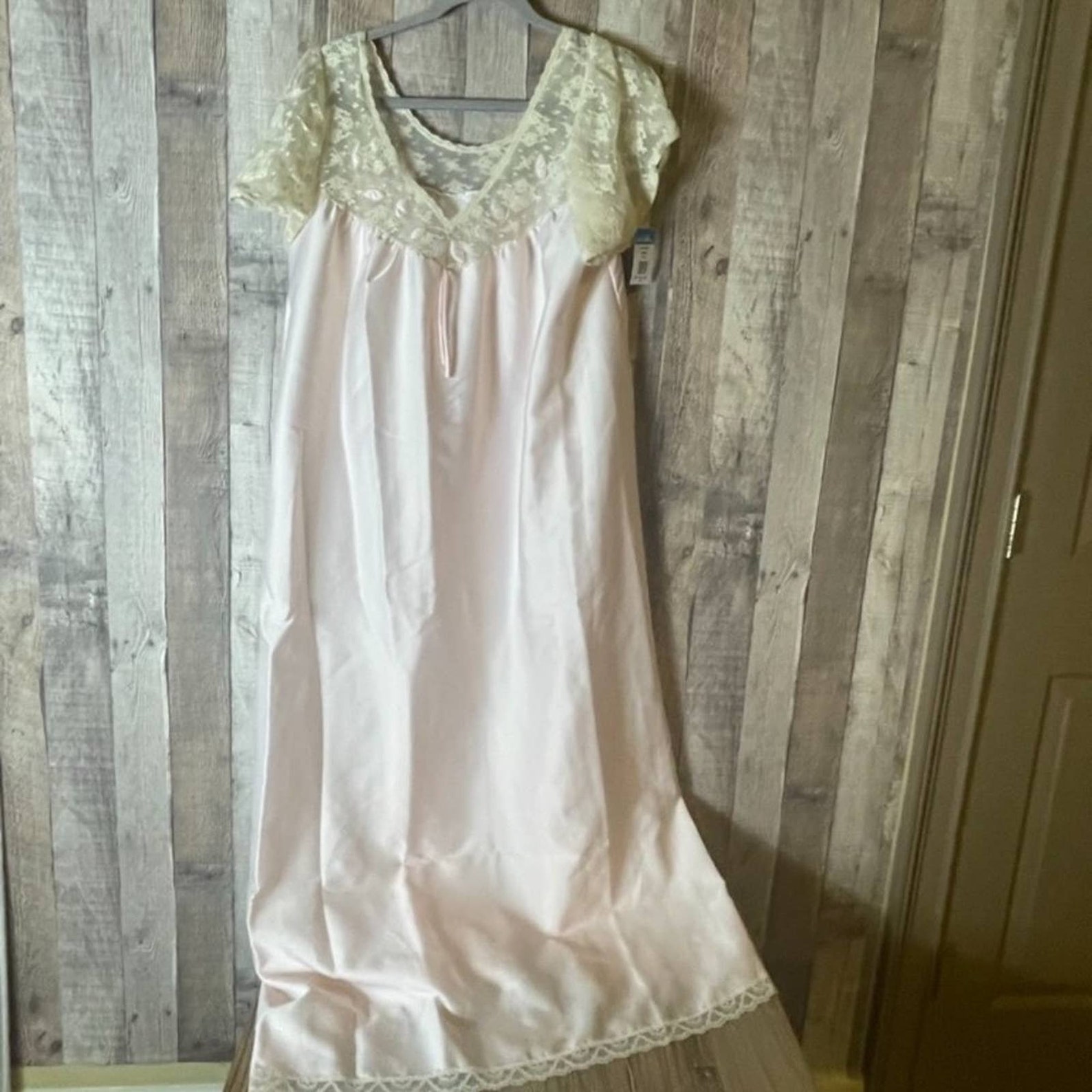 Vintage Corhan Nightgown Long Satin Sweep Pink White Chantilly Lace - Etsy