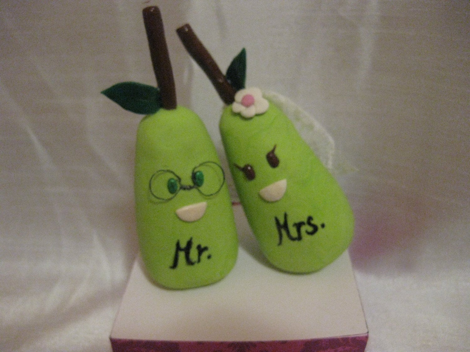 The Perfect Pair (pear) MR. & MRS. Cake Topper - Etsy