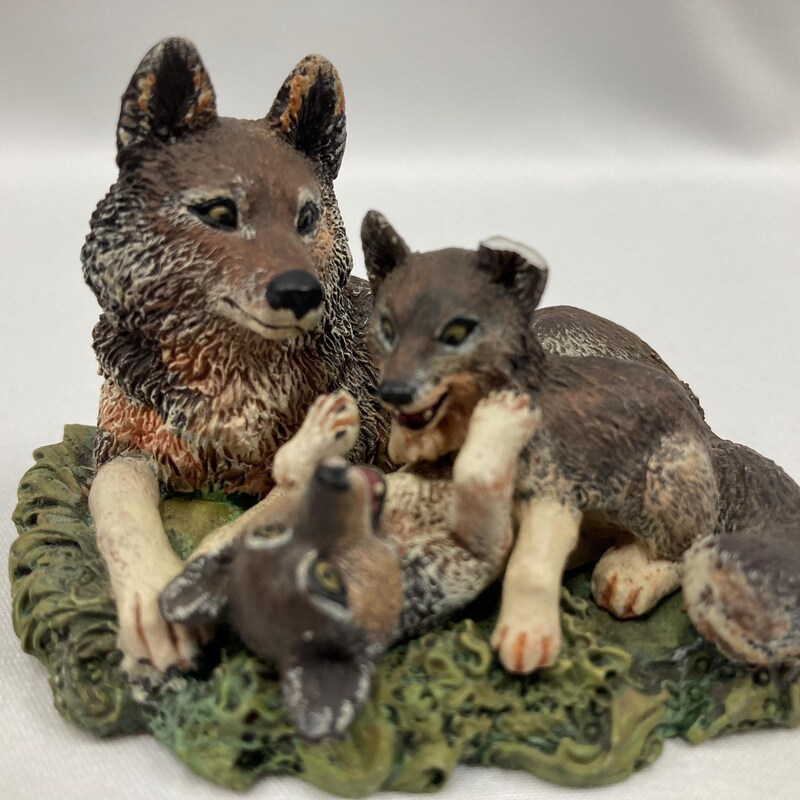 Wolf Figurine - Etsy