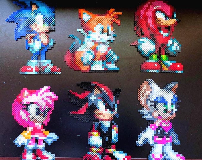 Shadow the Hedgehog Framed Perler Bead Art– Sonic Fan Art, Kawaii ...