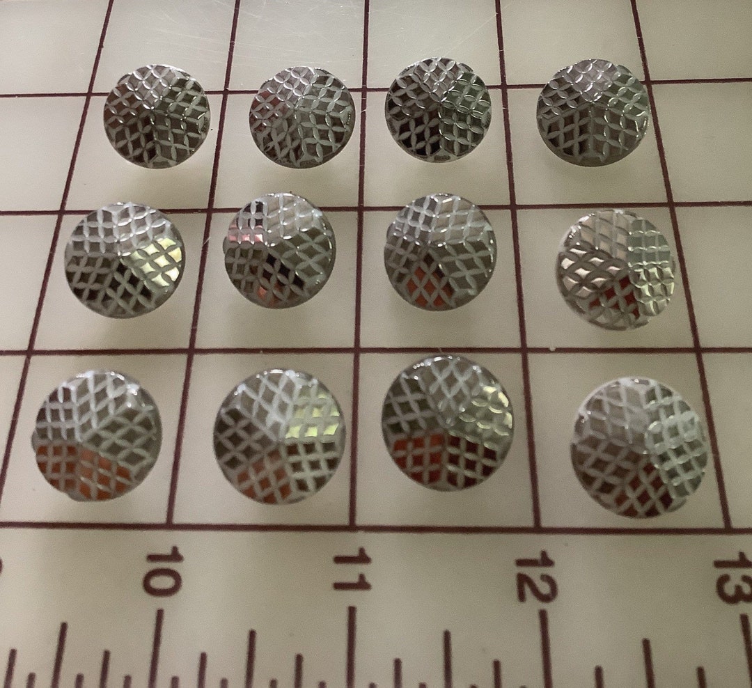 Mid Century Milk Glass Buttons - Etsy