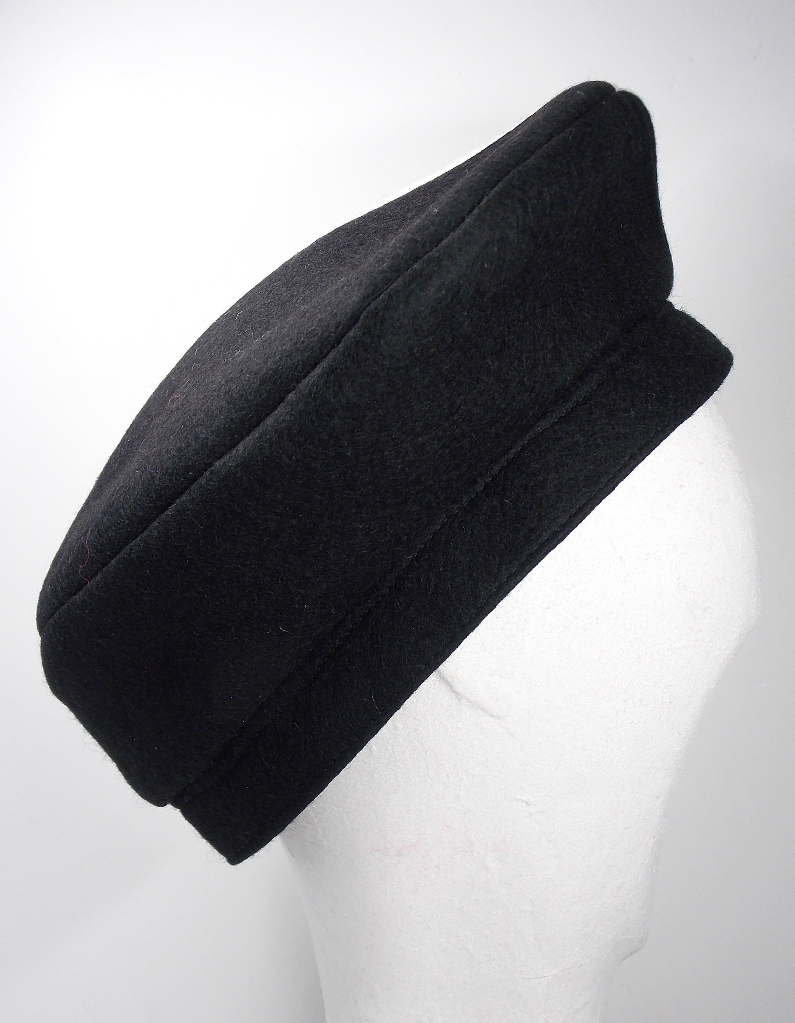 Black and White Pointed Felt Hat With Button, 80s Monochrome Style ...