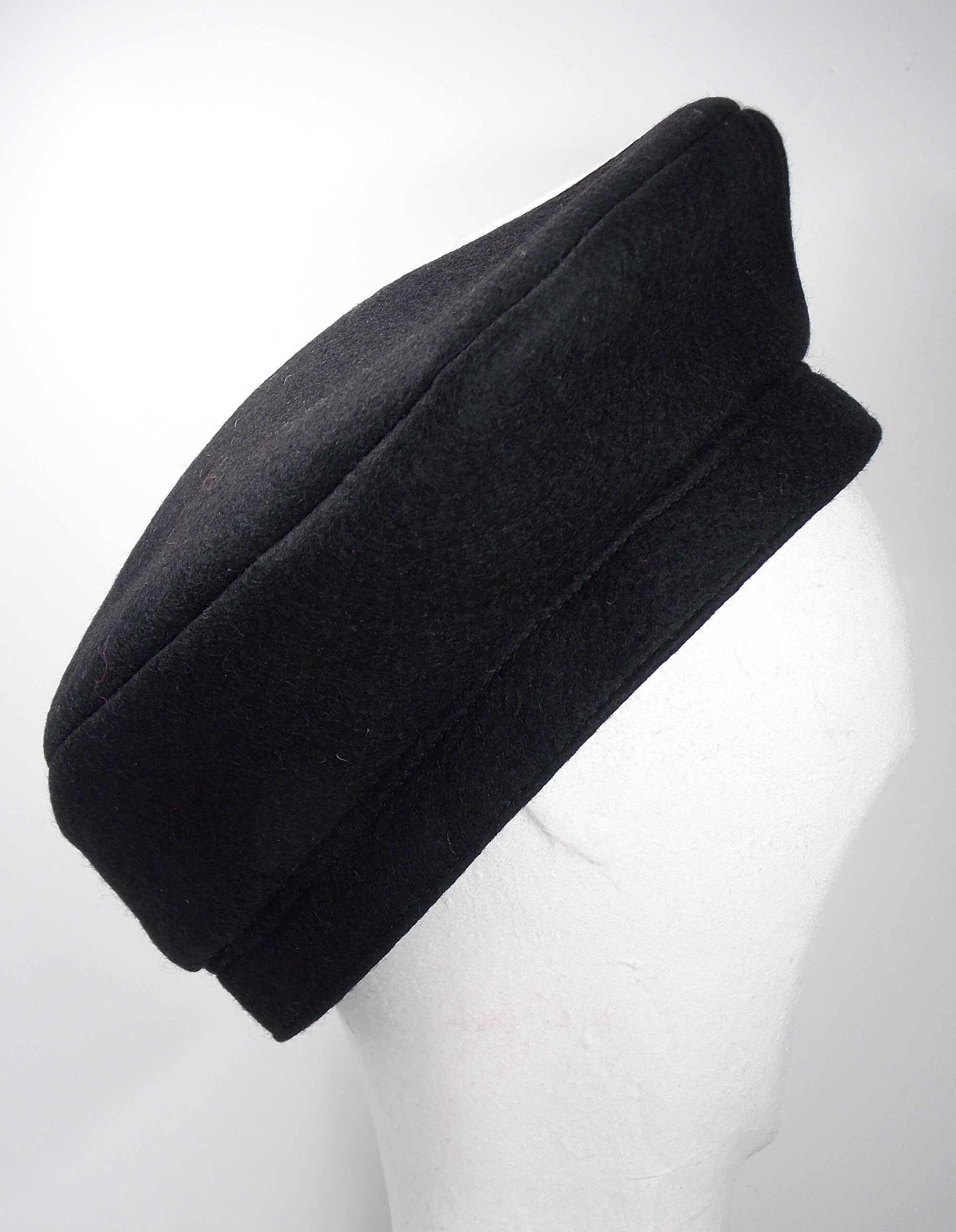 Black and White Pointed Felt Hat With Button, 80s Monochrome Style ...