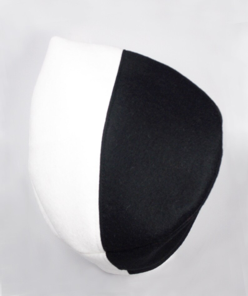 Black and White Pointed Felt Hat With Button, 80s Monochrome Style ...