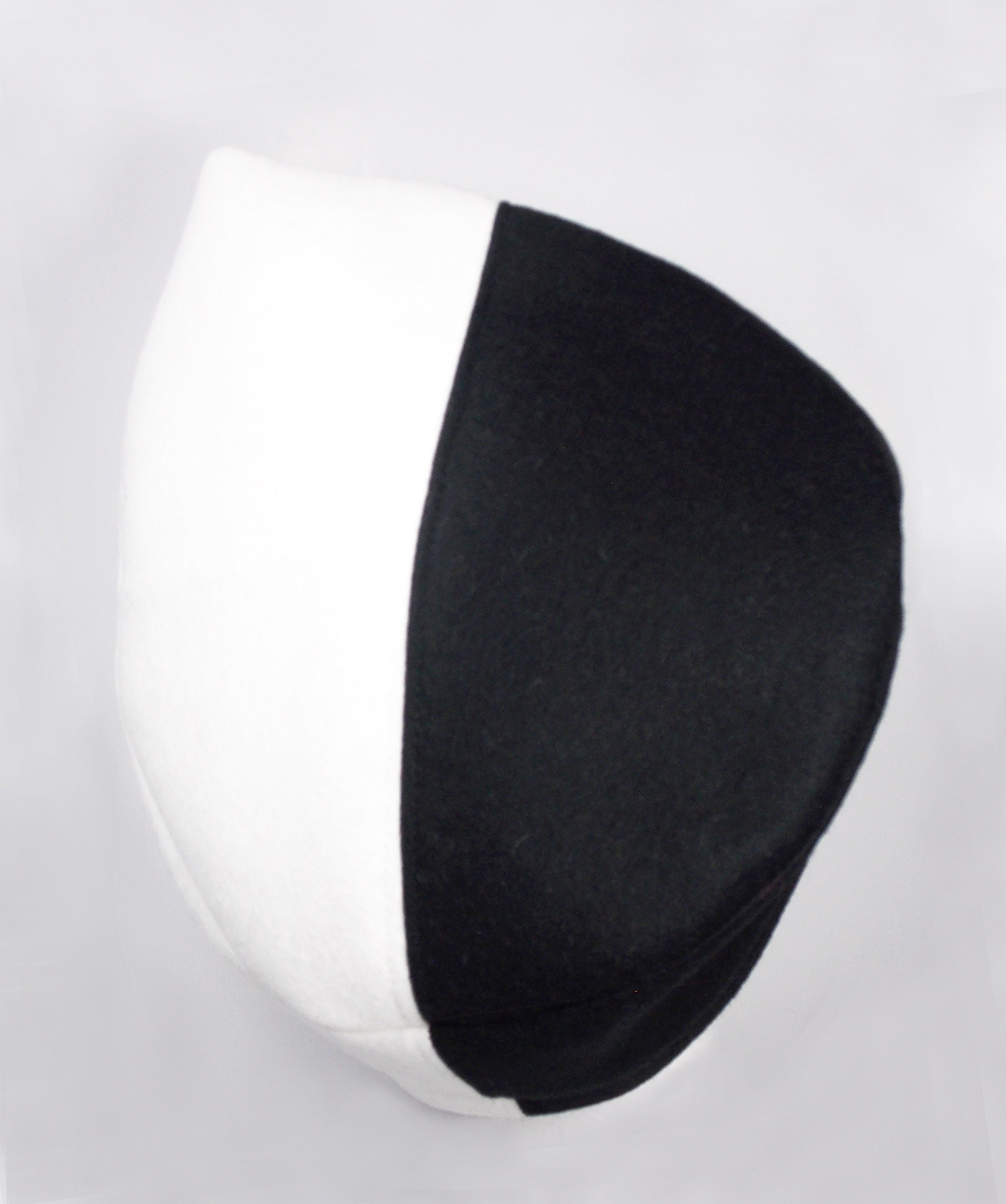 Black and White Pointed Felt Hat With Button, 80s Monochrome Style ...