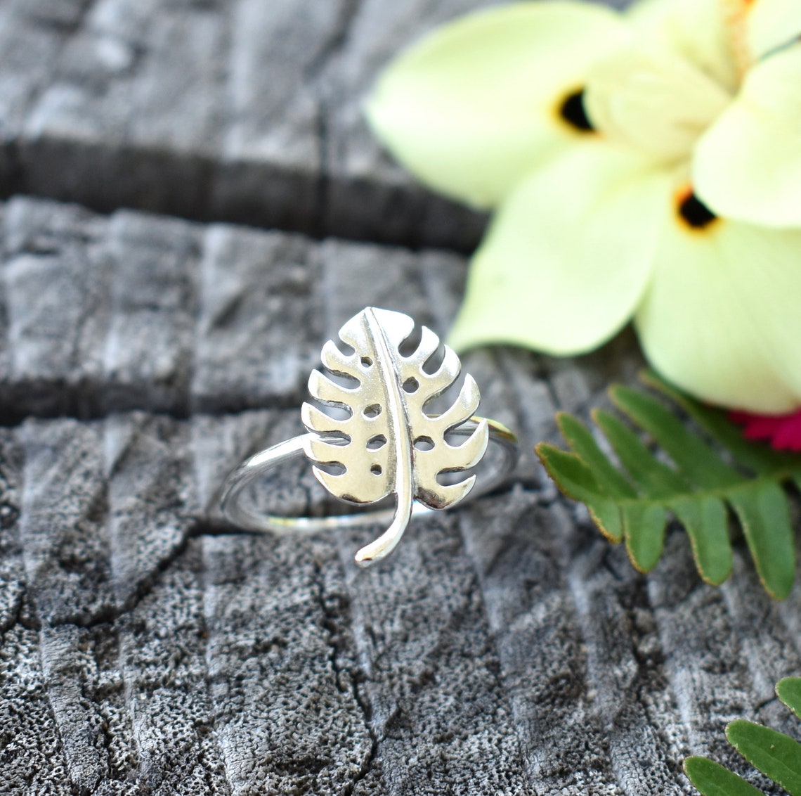 Monstera Ring Monstera Leaf Ring Tropical Ring Plant Lover - Etsy