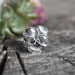 Pansy Ring, Sterling Silver Pansy Ring, Flower Lover, Plant Lady, Alice ...