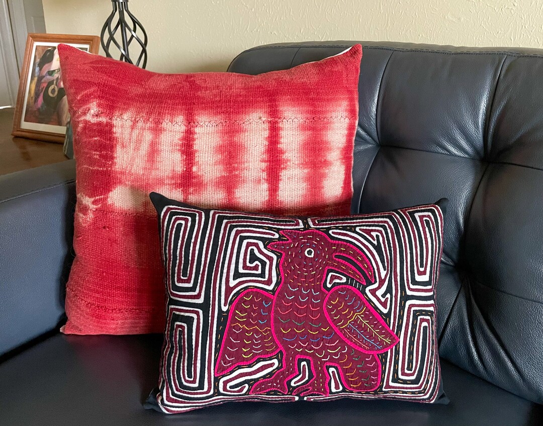 Mola From Panama Pillow / Winged Creature Mola / Kuna Indian Mola / Vintage Panama Mola / Hand ...