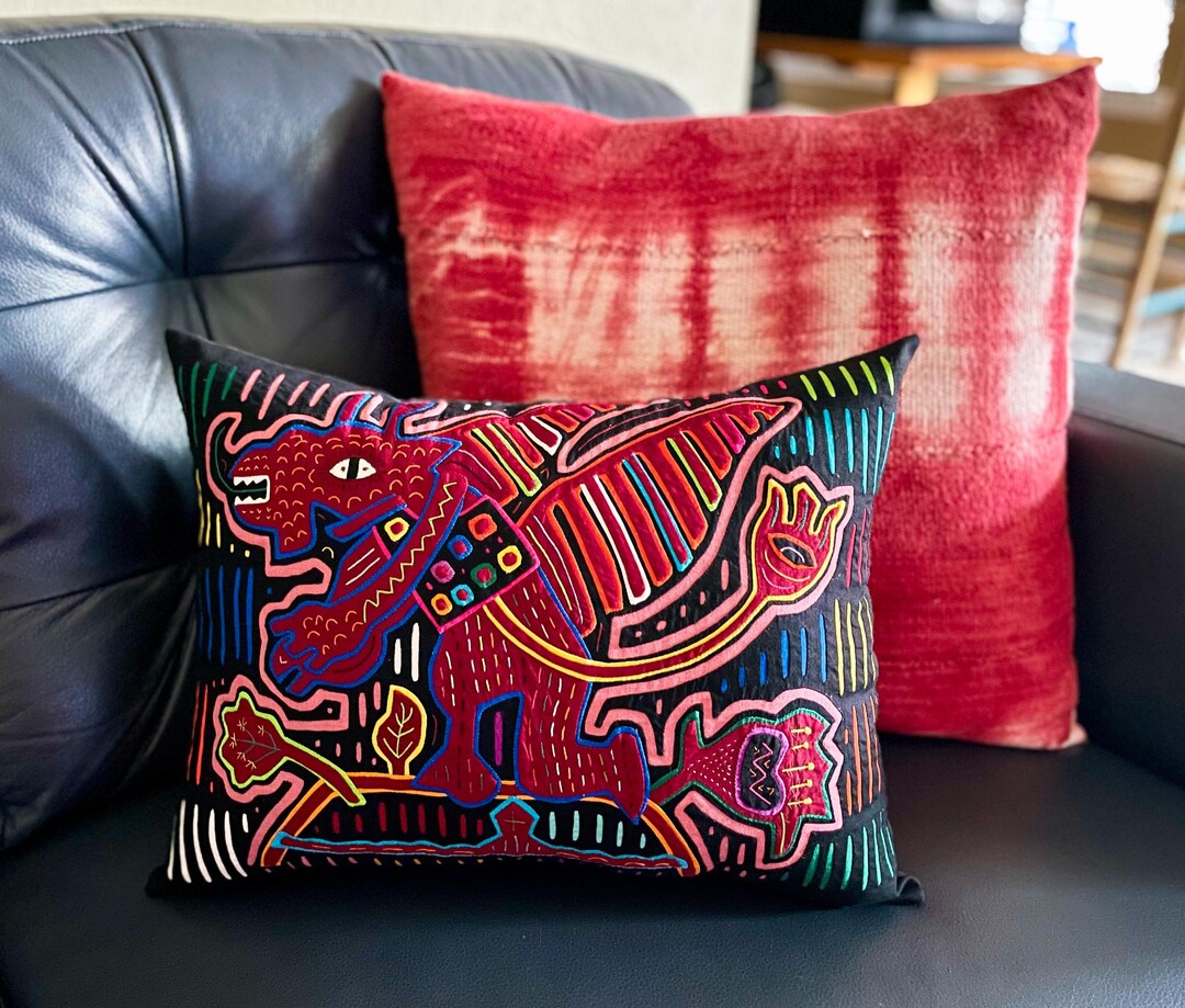 Flying Dragon Mola Pillow / Kuna Indian Mola / Vintage Panama Mola ...