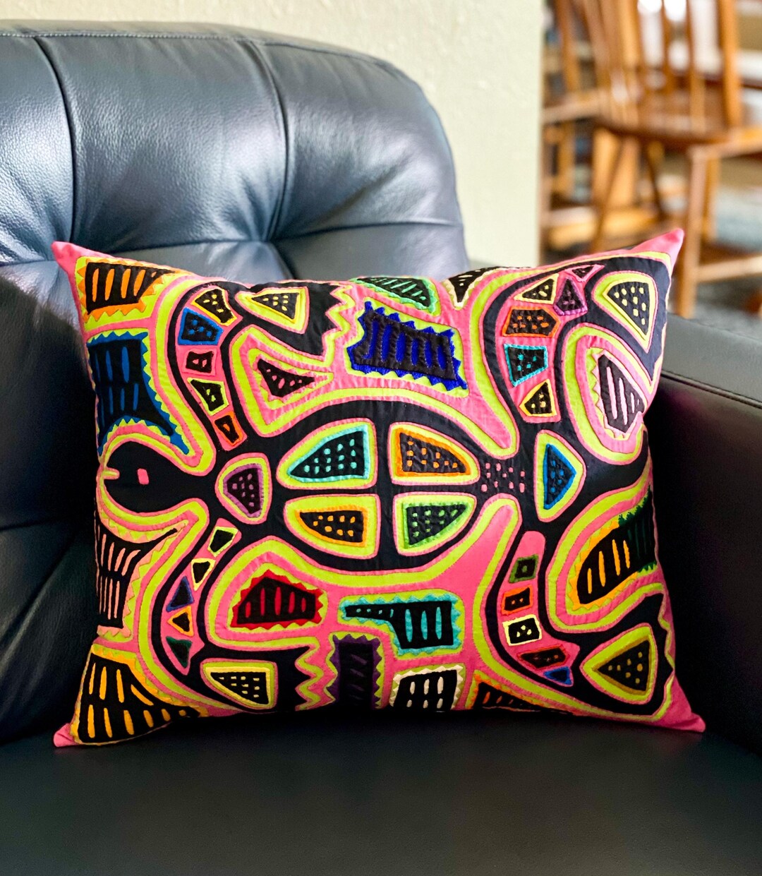 Sea Turtle Mola / Mola From Panama Pillow / Kuna Indian Mola / Pink Animal Mola / Hand Sewn Mola ...