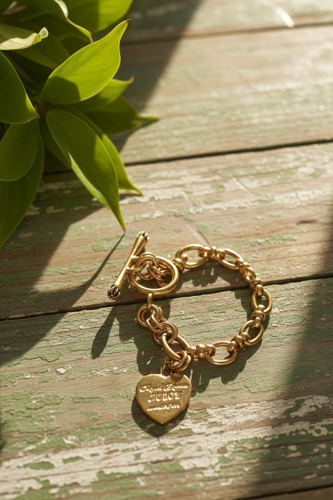 Vintage Juicy Couture “royal Couture” Gold Heart Charm Toggle Bracelet ...