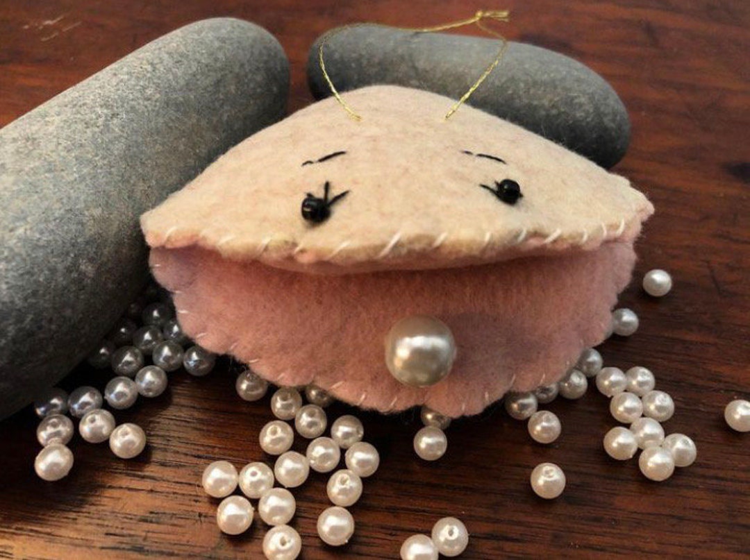 Glam Clam Felt Oyster With Pearl Ornament - Etsy