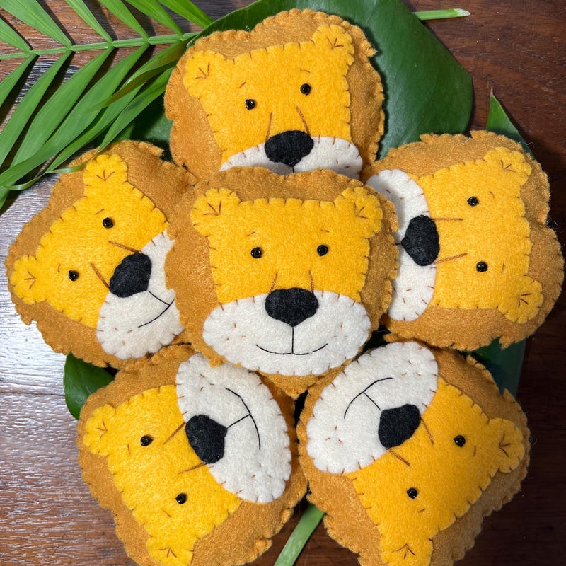 Dandy Lion - Etsy