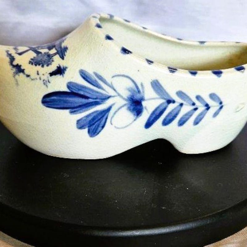 Delft Shoe - Etsy