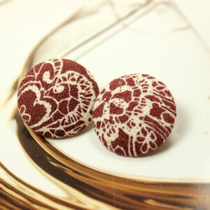Elegant Baroque Floral Pattern Dull Red Fabric Buttons,1.07 Inch. (6 in ...