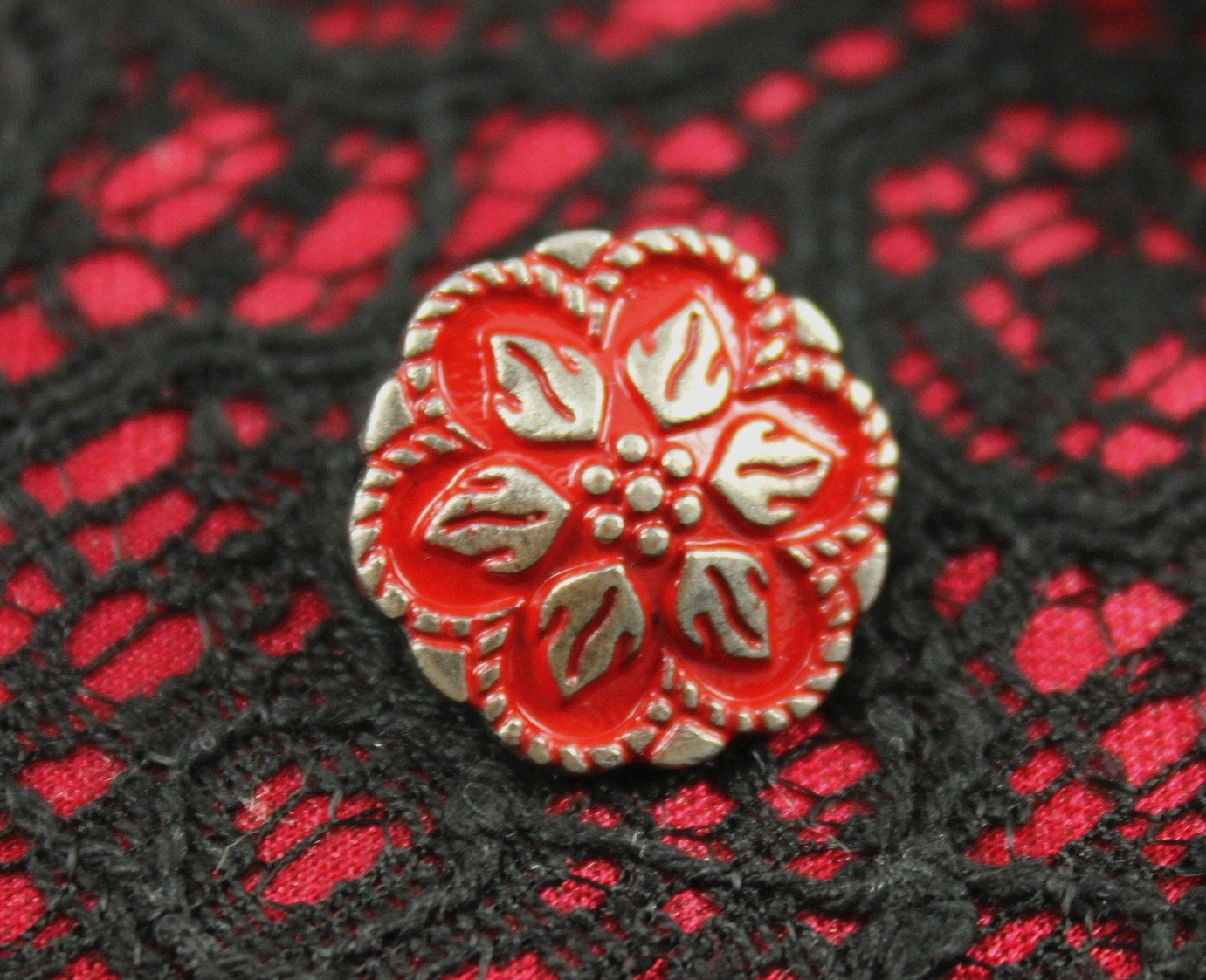 Wholesale - Metal Buttons - Lot 50 Retro Red Painting Peperomia Leafs ...