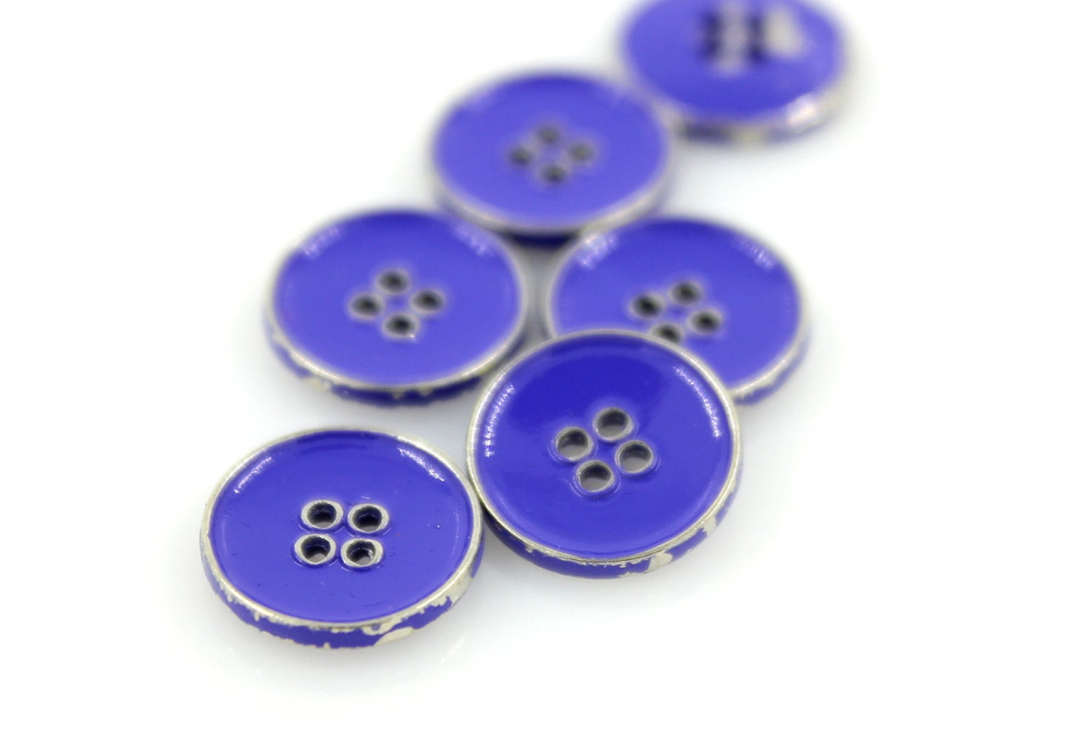 Metal Buttons - Purple Blue Metal Buttons , Silver Color , 4 Holes , 0. ...