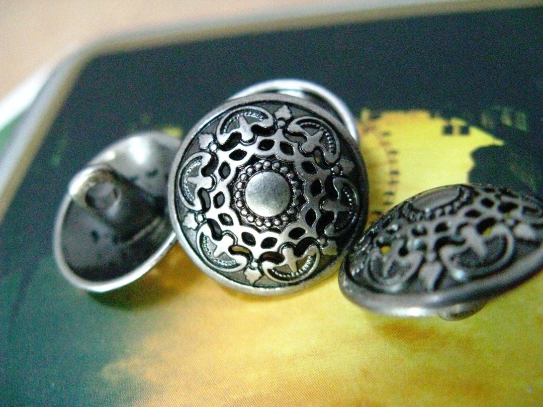 Metal Buttons - Medieval Filigree Metal Buttons , Gray Silver Color ...