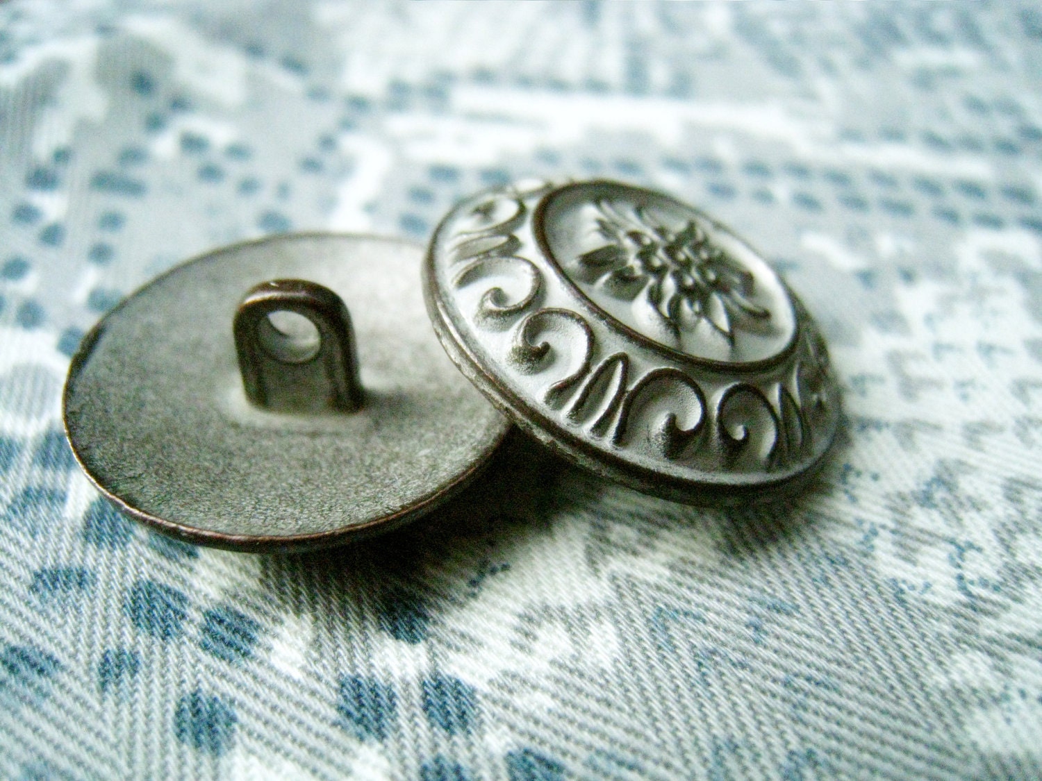 Metal Buttons - Scrollwork and Edelweiss Metal Buttons , Copper White ...