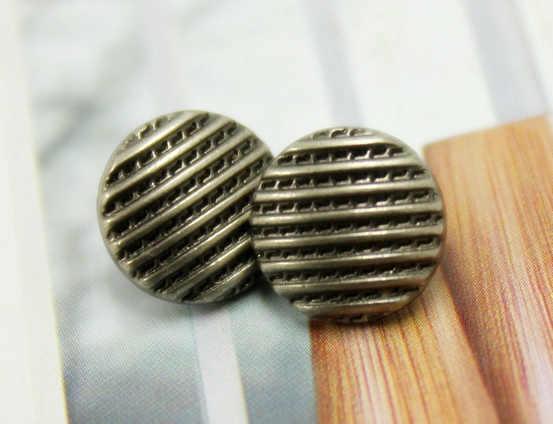 Metal Buttons - Parallel Lines Metal Buttons , Gray Silver Color ...