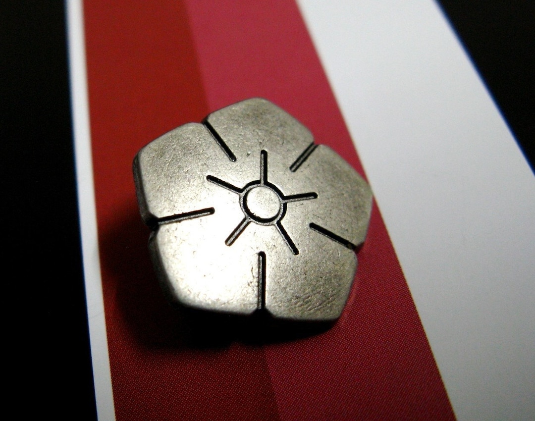 Metal Buttons - Pentagon Sakura Metal Buttons , Gray Silver Color ...