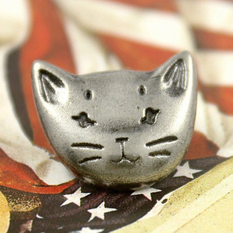 Silver Buttons Cat - Etsy