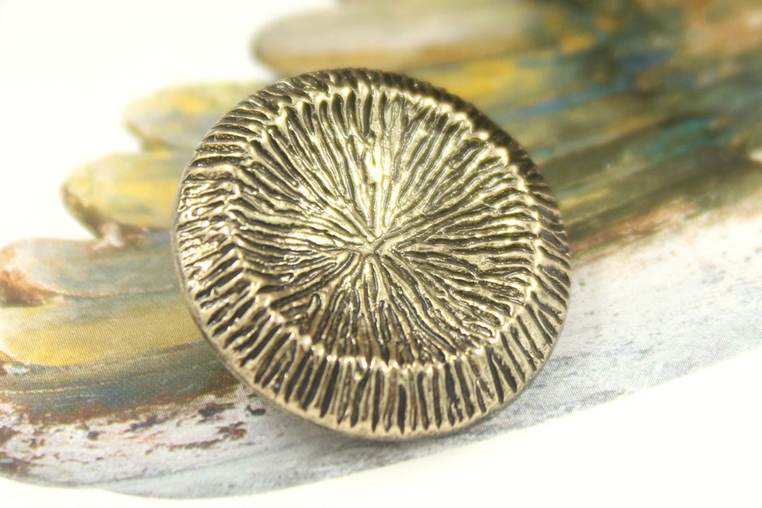 Metal Buttons - Dense Lines Metal Buttons , Antique Gold Color , Crater ...