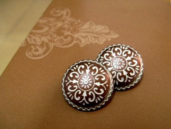 Metal Buttons - Carpet Pattern Metal Buttons , Copper White Color ...
