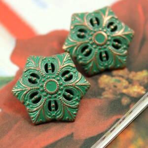 Wholesale Metal Buttons - Set 50 Pcs Elaborate Unique Retro Green SNOW ...